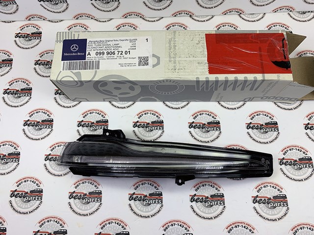 A0999067201 Mercedes указатель поворота зеркала правый