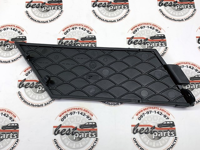 A1668855122 Mercedes заглушка