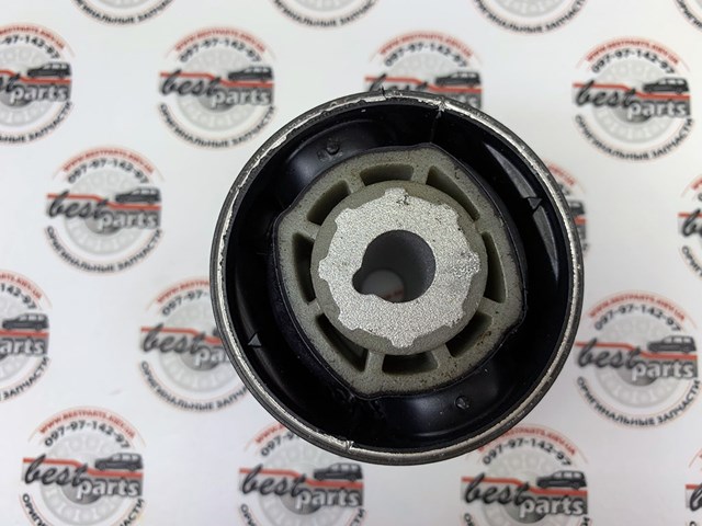 2223333700 Mercedes сайлентблок