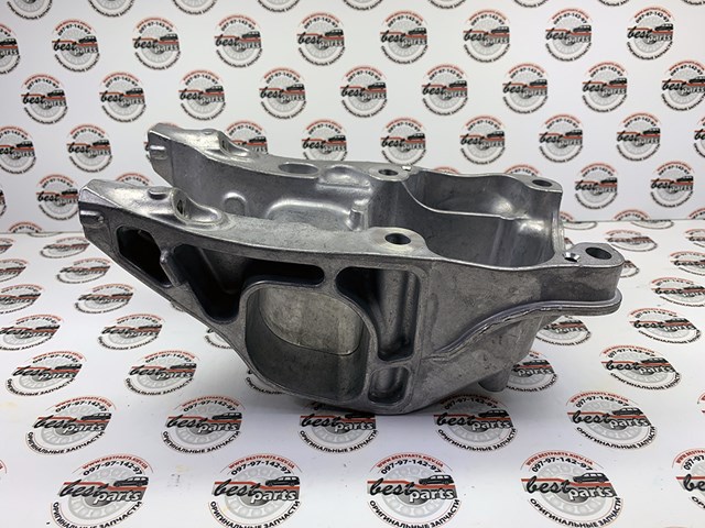 A2702230138 Mercedes опора