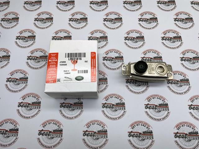 LR031816 Land Rover камера системы обеспечения видимости
