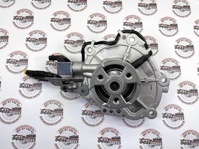 LR154597 Land Rover помпа водяная (насос охлаждения)