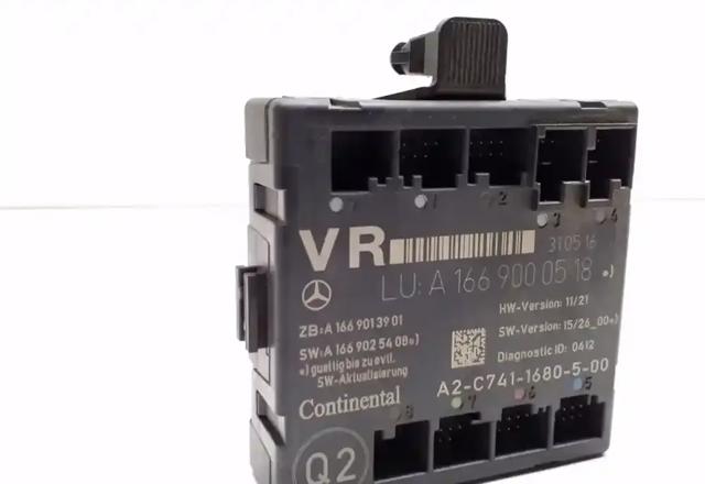 A1669000518 Mercedes блок комфорта передней двери