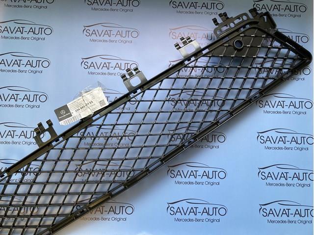 A2048850853 Mercedes решетка переднего бампера