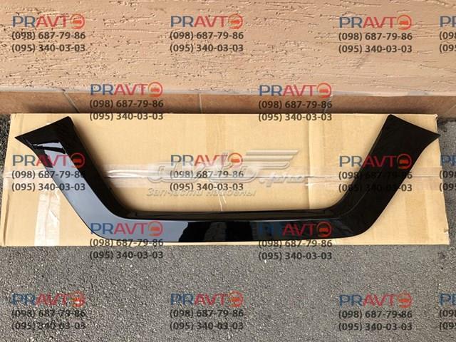 622786FR0A Nissan накладка бампера переднего