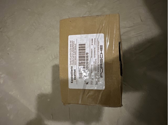 95535193970 Porsche колодки тормозные передние дисковые