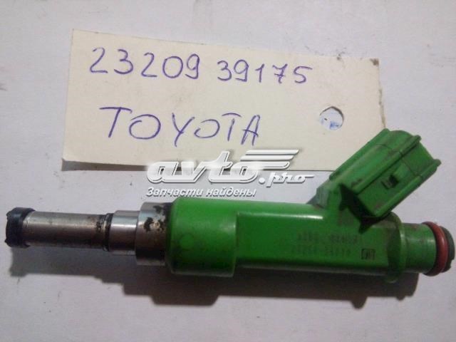 2320939175 Toyota форсунка впрыска топлива