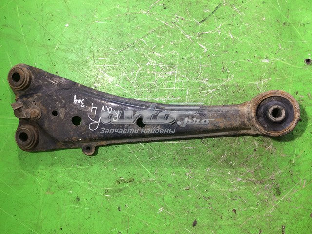 4876042030 Toyota рычаг (тяга задней подвески продольный нижний правый)