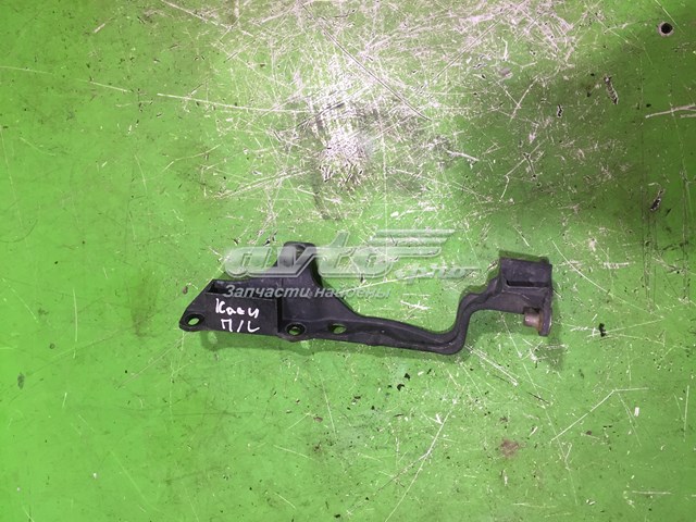 7L0805733 Porsche кронштейн