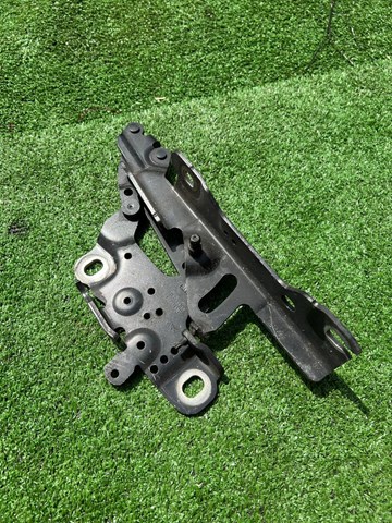 41617286343 BMW петля капота левая