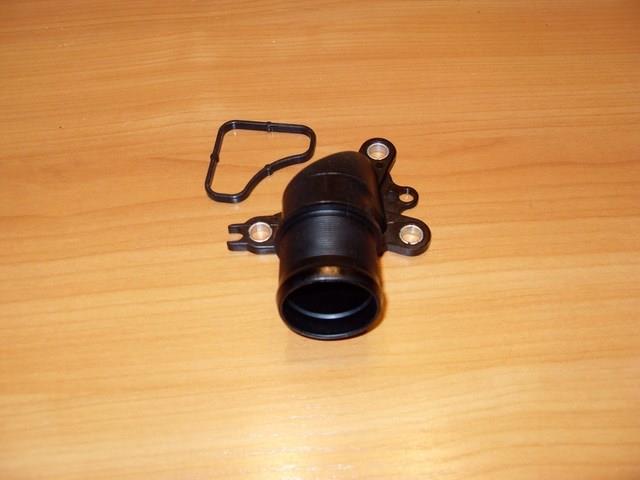 7701476602 Renault (RVI) фланец системы охлаждения (тройник)