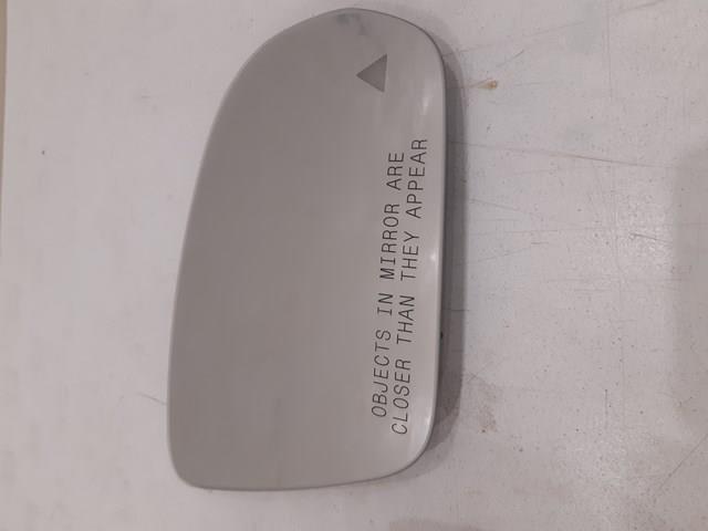 A0998101016 Mercedes стекло зеркала