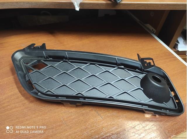 51117249595 BMW решетка в бампер