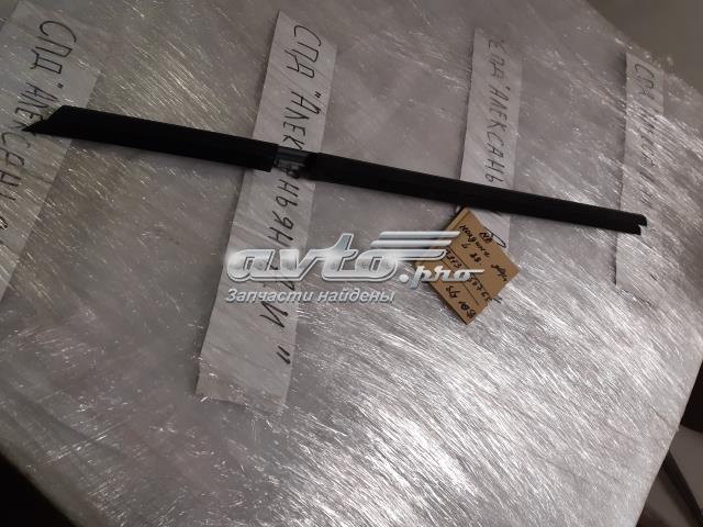 A2137350765 Mercedes внутрений уплотн.двери лев.зд. a2137350765