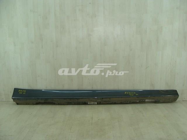 51777312752 BMW накладка (молдинг порога наружная правая)