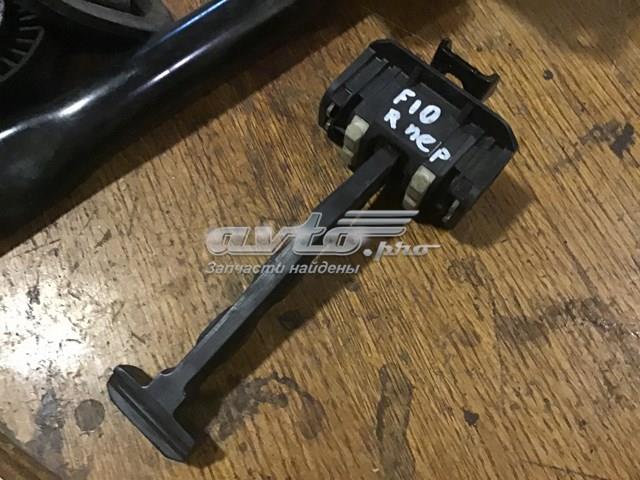 Купить ограничитель открывания двери, передний на BMW 5 (F10)