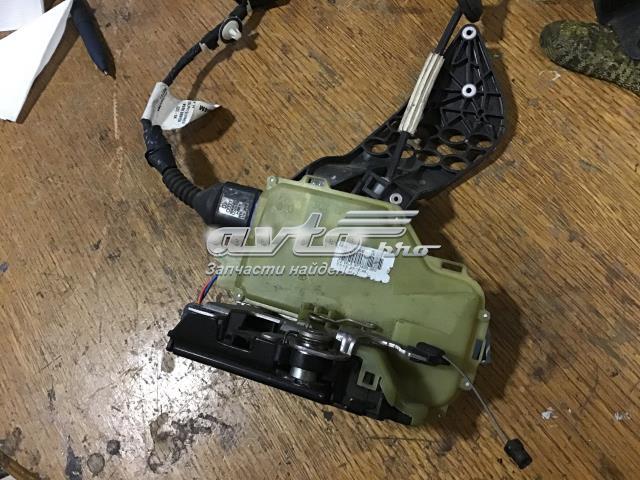 7L0839015E VAG замок двери задней левой