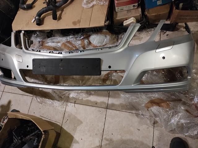 Накладка форсунки омывателя фары передней на Mercedes E (W212)