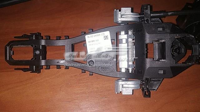 LR025540 Land Rover усиление ручки двери