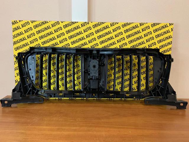 51745A1DA48 BMW решетка радиатора