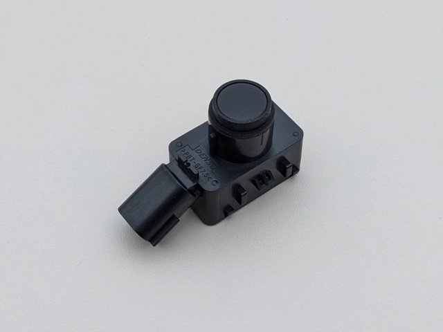 8934133220C4 Toyota Датчик сигнализации парковки (парктроник) передний