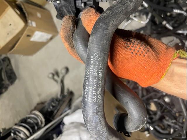 A2465010358 Mercedes патрубок системы охлаждения gla