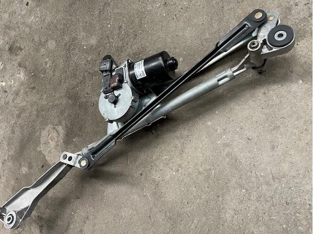 A2518200440 Mercedes трапеция дворников в сборе 60 000 пробега