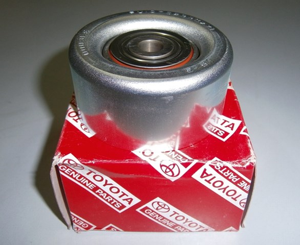 1660331050 Toyota ролик приводного ремня паразитный