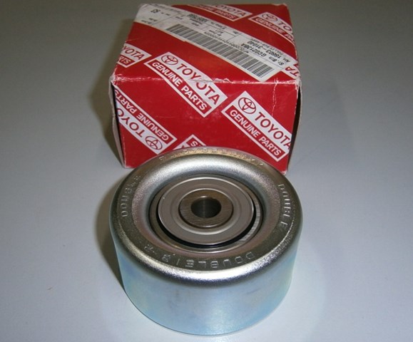 1660431010 Toyota ролик приводного ремня паразитный