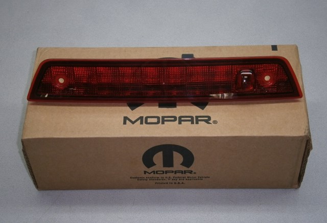 55157397AD Chrysler стоп-сигнал задний дополнительный