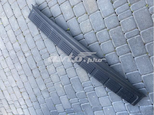 5216260040 Toyota накладка бампера заднего верхняя защитная