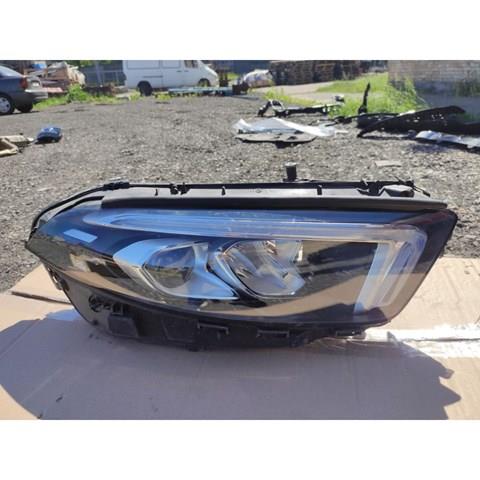 1779060201 Mercedes фара правая