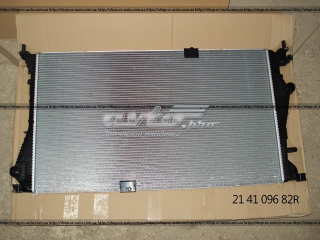 214109682R Renault (RVI) радиатор охлаждения двигателя
