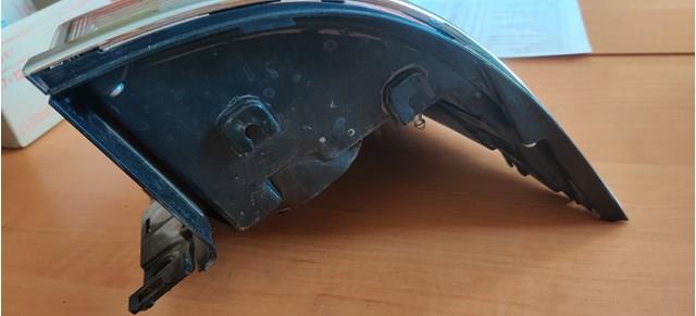 8155160B70 Toyota задний правый фонарь