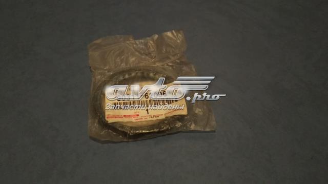 Сальник полуоси переднего моста правой на Toyota RAV4 II внедорожник ...