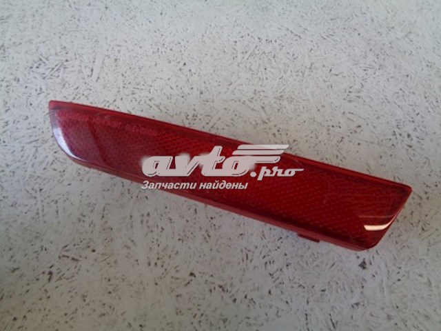 A4478260040 Mercedes светоотражатель бампера заднего