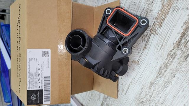 Корпус термостата на Mercedes GLC (X253)