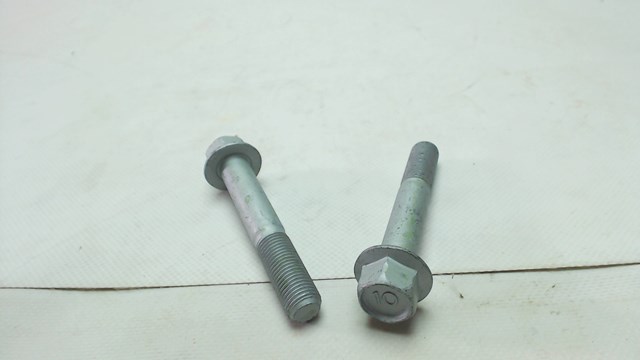 527122G000 Hyundai/Kia болт крепления заднего нижнего рычага, наружный