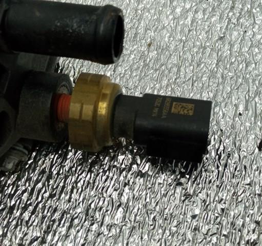 68295556AA Chrysler Датчик давления масла