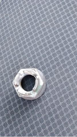 8200964237 Renault (RVI) гайка ступицы передней