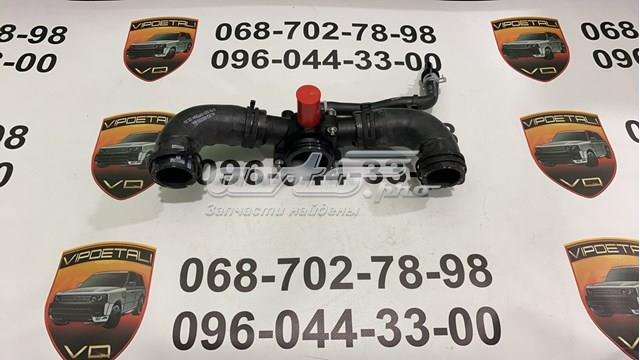 LR022690 Land Rover тройник системы охлаждения