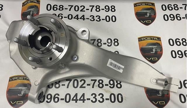 LR040118 Land Rover кулак поворотный передний rh
