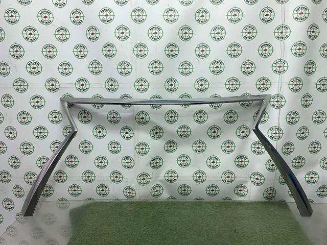 5312148130 Toyota молдинг решетки радиатора