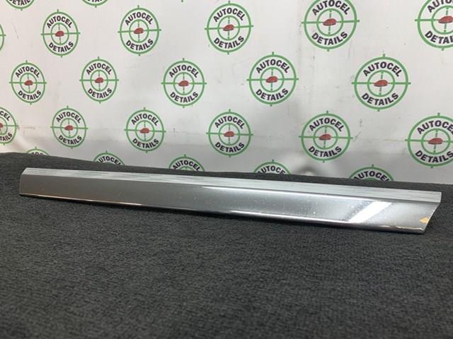 A1668880785 Mercedes молдинг