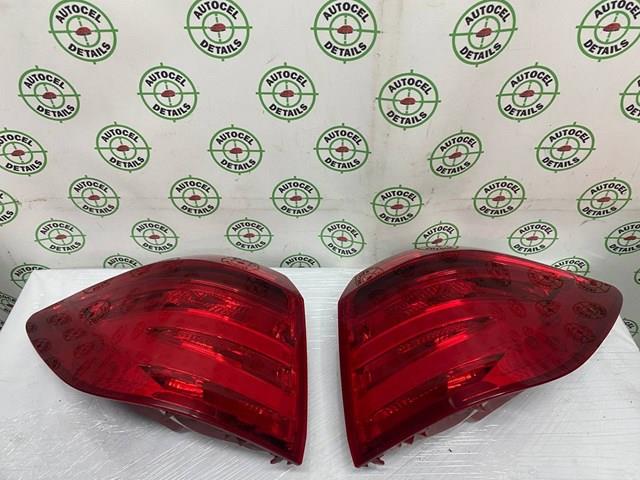 A1669067601 Mercedes задний правый фонарь