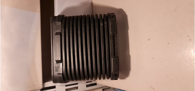 A2760902011 Mercedes есть только гофра 900