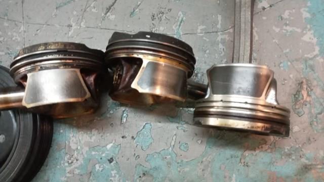 11258606459 BMW поршень в комплекте на 1 цилиндр, std