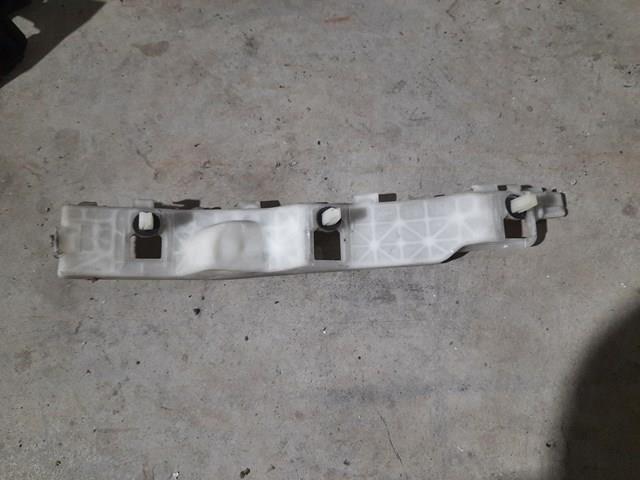 86654B2000 Hyundai/Kia кронштейн бампера заднего внешний правый