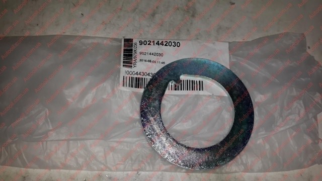 9021442030 Toyota кольцо стопорное подшипника передней ступицы