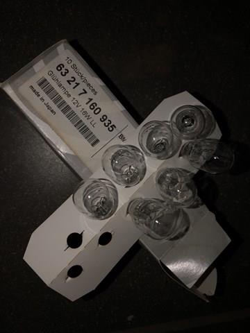 63217160935 BMW лампочка